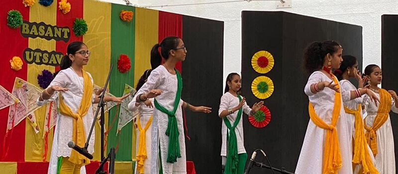 Look: Dubai school students put up beautiful performances to welcome ...